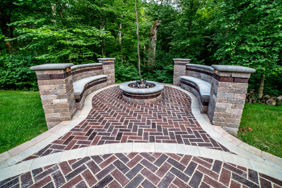 Patio Paving Ideas and Designs | 5 Paver Stone Pattern Ideas